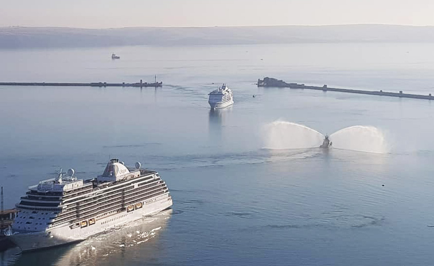 Luxury start to the season for Portland Port - Cruise Britain