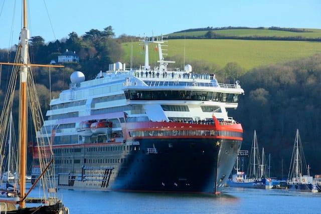 Dartmouth gearing up for cruise ship season - Cruise Britain
