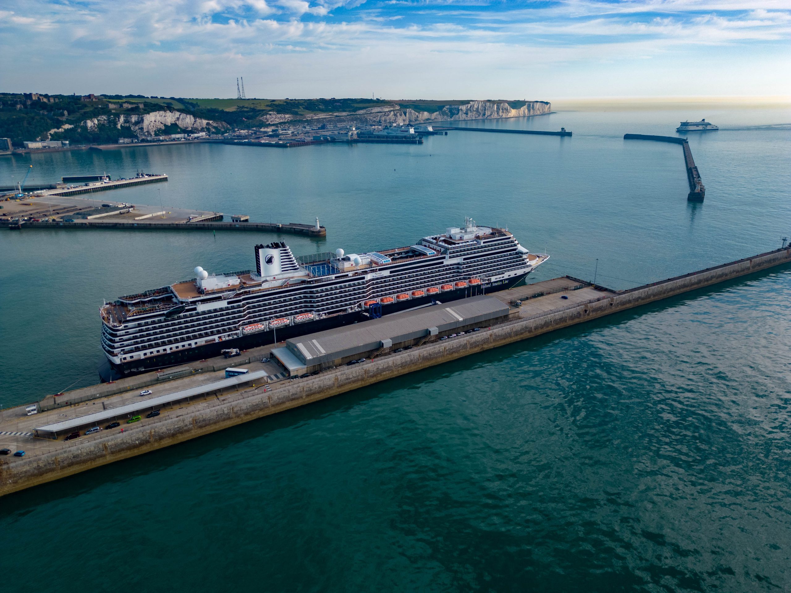 Dover becomes UK’s first net-zero port 25 years ahead of the UK ...